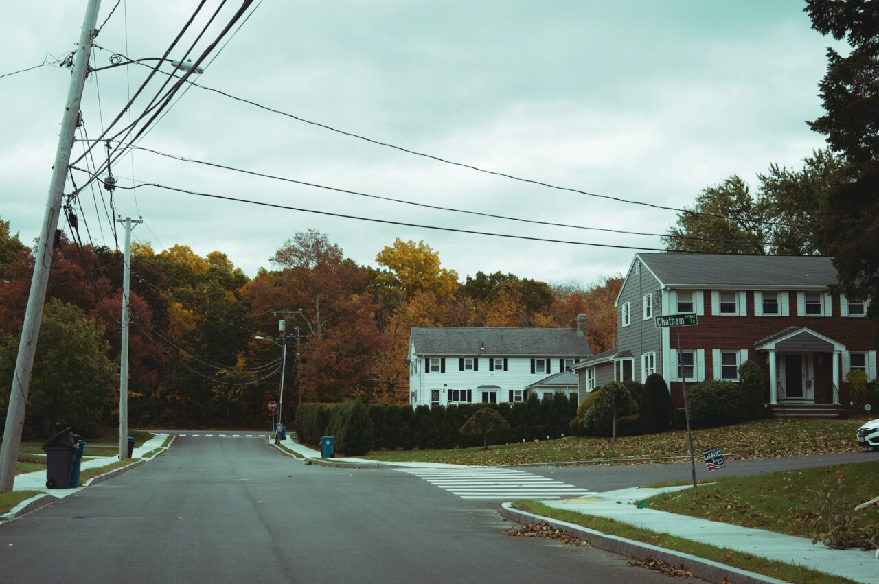 The Benefits of Suburban Living: Why More People Are Choosing Suburbs ...